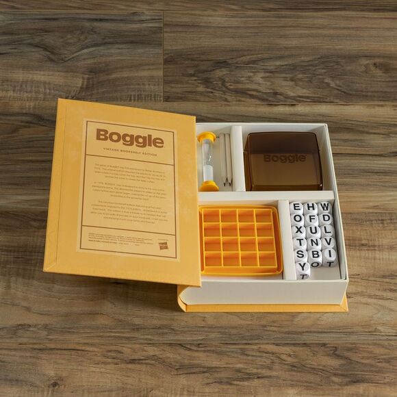 Winning Solutions | Games | Boggle Vintage Bookshelf Edition | Poshmark